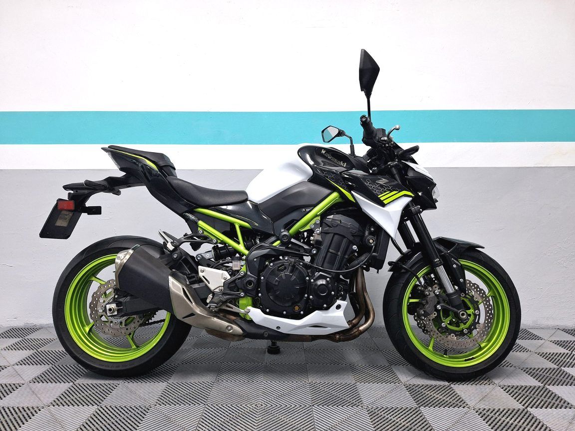 KAWASAKI Z900 – 2021 – 23.329 Km – Moto Opción